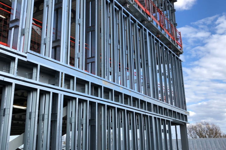 B21 Ltd - Internal Partitions, Suspended Ceilings, SFS